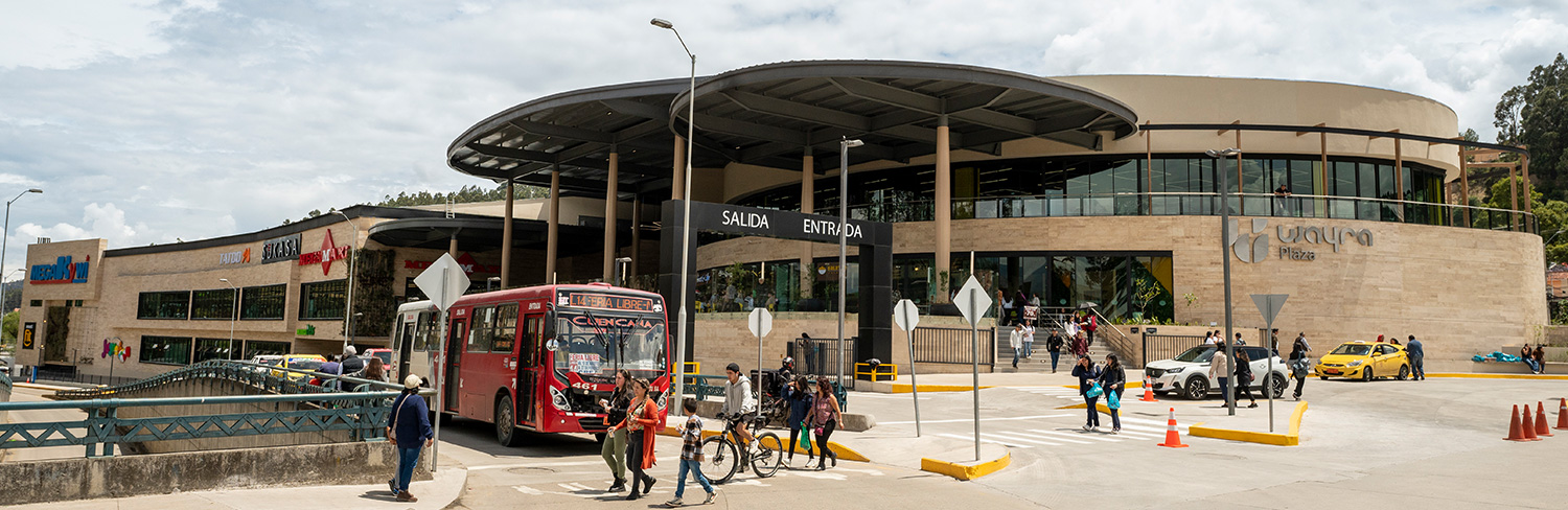 Wayra Plaza - Corporación Favorita